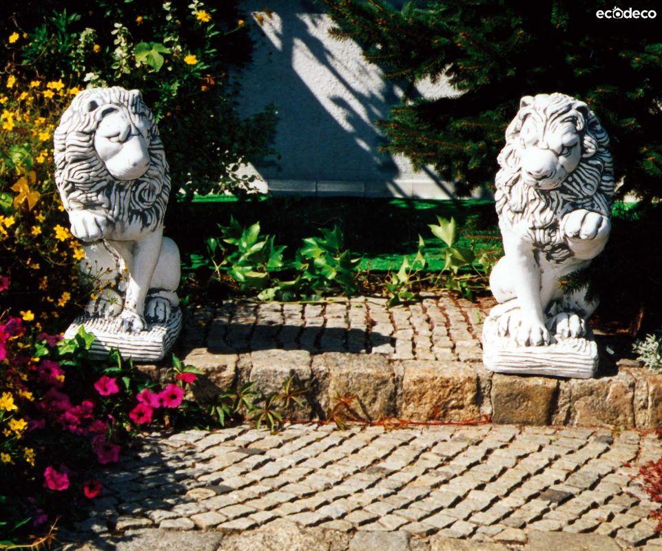 Statueta cu ghiveci din beton 78cm - EcoDeco